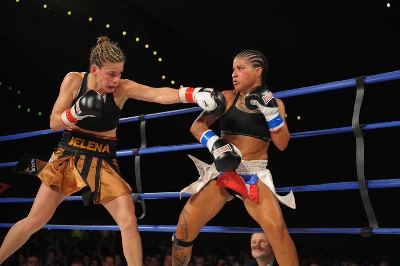 Hernandez takes featherweight boxing crown from Jelena Mrdjenovich ...