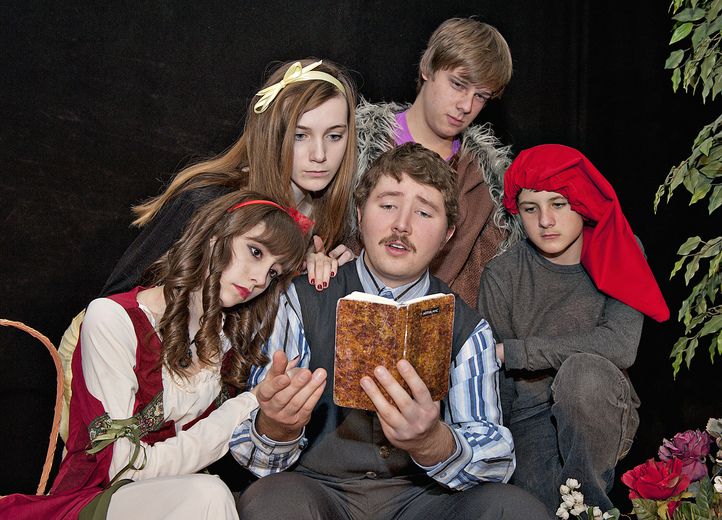 A twist on Snow White tale | Brantford Expositor
