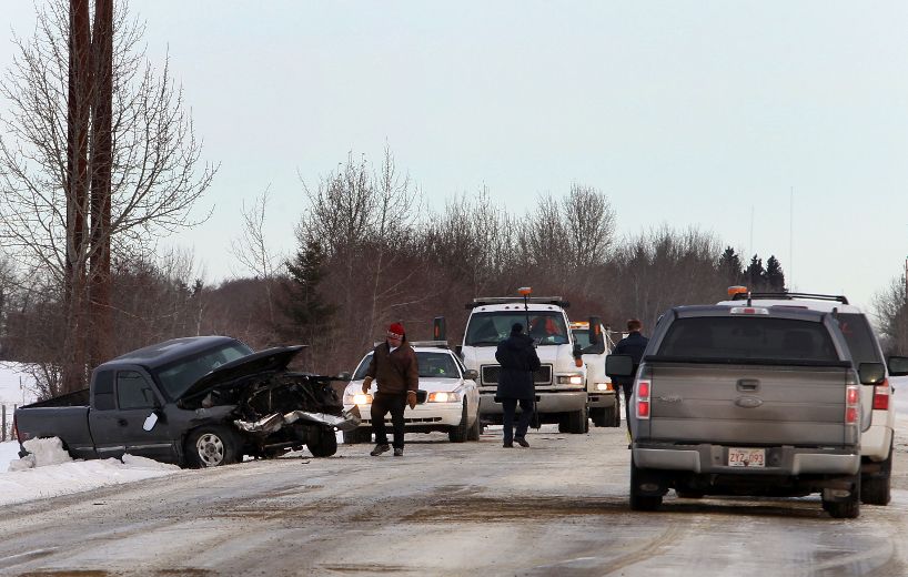 RCMP vehicle involved in crash west of Edmonton | Edmonton Sun