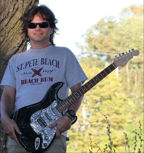 Robin Hawkins to play at Legion in June | Belleville Intelligencer