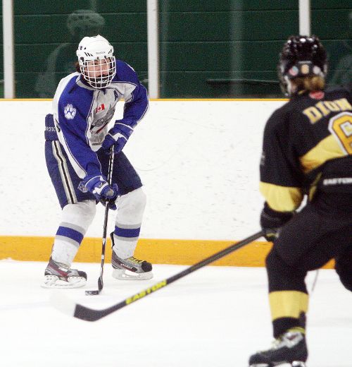 Lady Wolves standout accepts NCAA scholarship | Sudbury Star