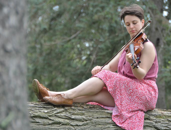 Anna Atkinson's Fiddler on the Roof role bit of a balancing act at ...