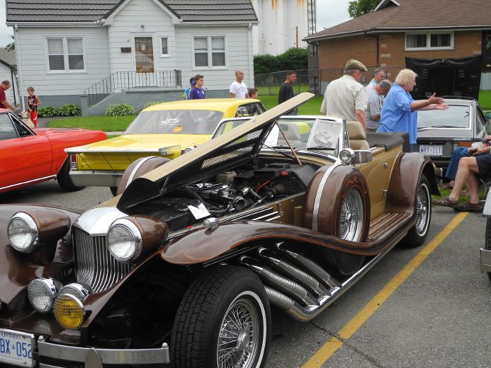 Beautiful rides get thumbs up at car show | Brantford Expositor