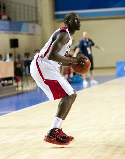 Edmonton's Manny Arop helps Canadian men's basketball team finish ...
