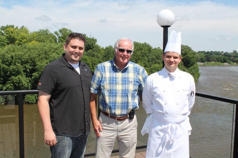 Stillwaters! restaurant opens in Paris | The Paris Star