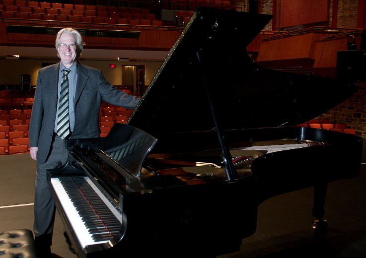 Kingston's cultural director Brian McCurdy headed to Burlington | The ...