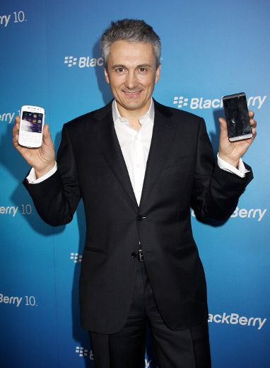 BlackBerry issues open letter to calm customers and partners | Toronto Sun BlackBerry issues open letter to calm customers and partners | Toronto Sun