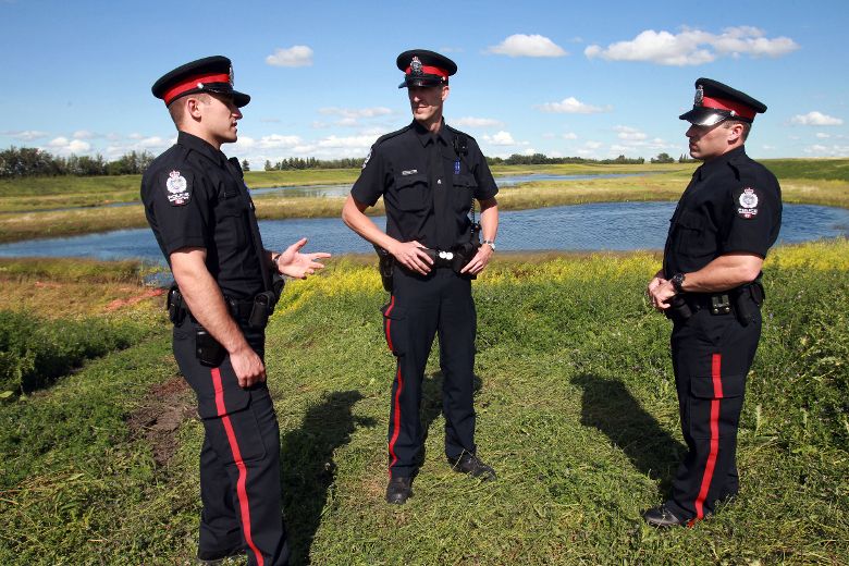 Royal Canadian Humane Assoc. awards at Edmonton police headquarters ...