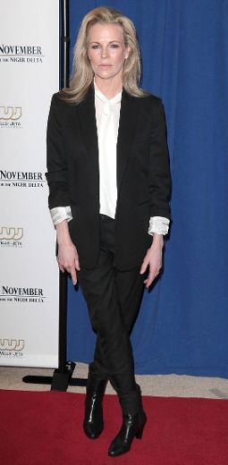 Kim Basinger, 60, lands modelling contract with IMG | Toronto Sun