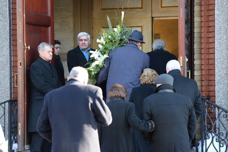 Mob boss Vito Rizzuto laid to rest | Winnipeg Sun