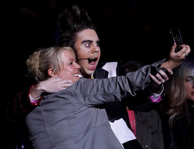 Pink empowers sold-out Edmonton audience | Edmonton Sun