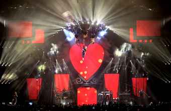 Pink empowers sold-out Edmonton audience | Edmonton Sun