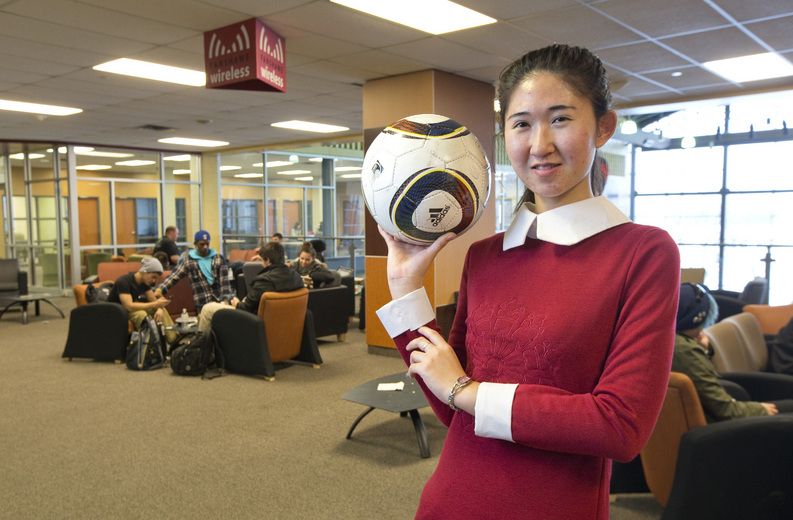 The Fanshawe students take a load off volunteers | London Free Press