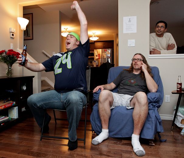 NFL fans bowled over | Edmonton Sun