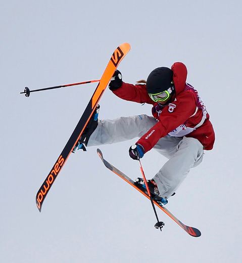 Canadian freestyle skier Dara Howell wins gold | Toronto Sun