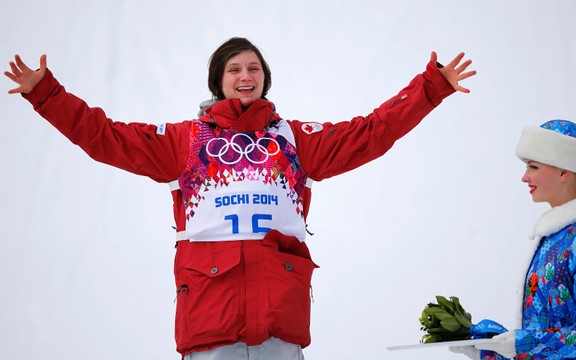 Canadian freestyle skier Dara Howell wins gold | Toronto Sun