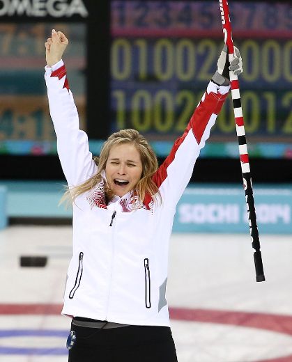 Jennifer Jones the greatest of all time, says Colleen Jones | Toronto Sun