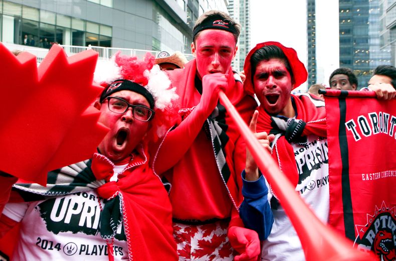 Raptors fans should give themselves a round of applause | Toronto Sun