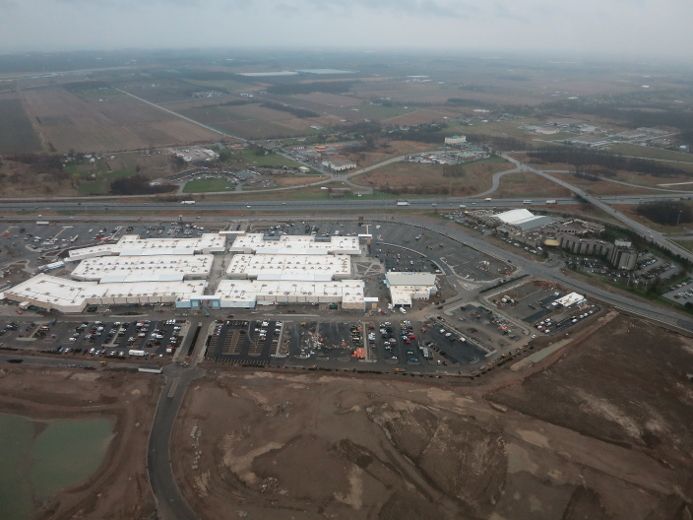 Trip to Outlet Collection Niagara is a real lift | Toronto Sun