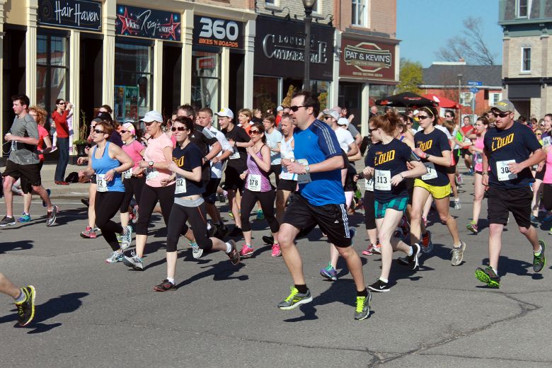 Run around the Square | Goderich Signal Star