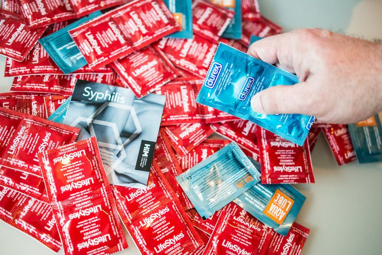 California considers distributing condoms to prisoners | Toronto Sun