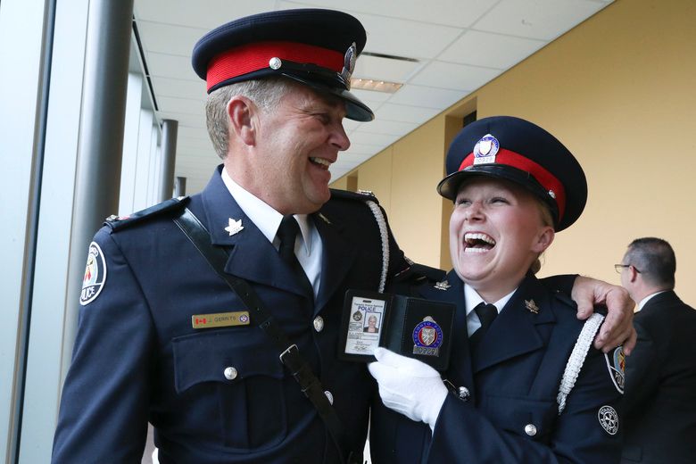 Toronto Police grad ceremony a family affair | Toronto Sun