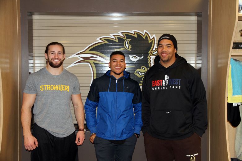 CFL first-rounder Evan Gill grew up around locker-room | Winnipeg Sun