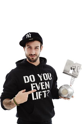 Celebrity Spaces with Steve Haining | Toronto Sun