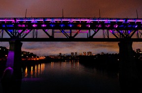Edmonton High Level Bridge will avoid red colours of opposing Calgary ...