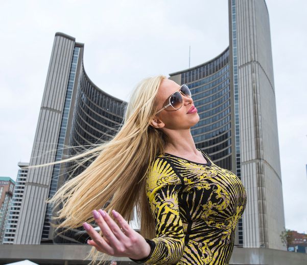 Nikki Benz gets rough ride registering to run for mayor | Toronto Sun