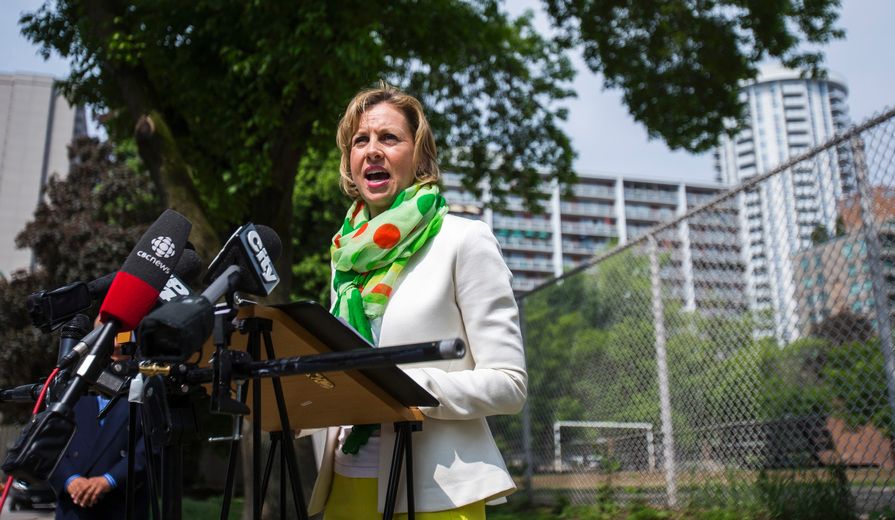 Karen Stintz vows to protect city’s sports fields | Toronto Sun