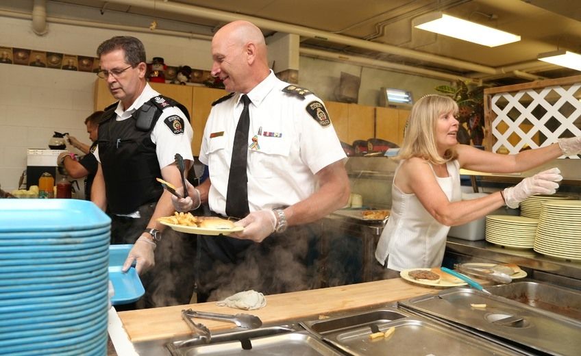 Police pitch in at soup kitchen | Sudbury Star