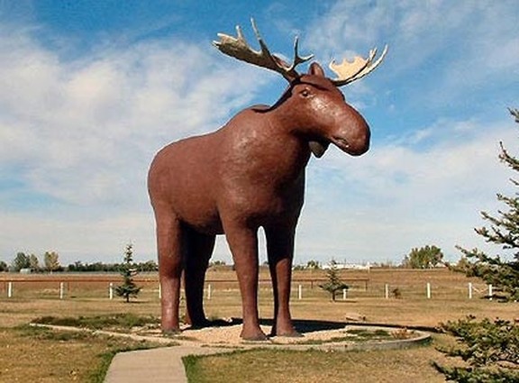 Canada's oddest big roadside attractions | Toronto Sun