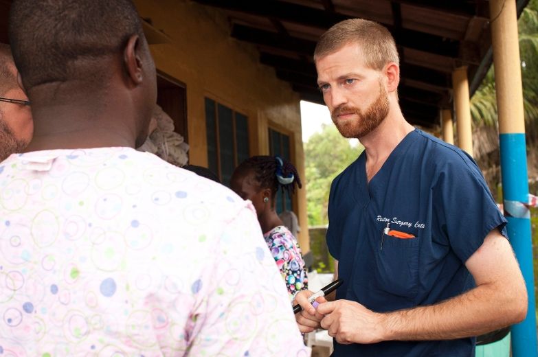 American aid worker stricken with Ebola arrives in U.S. | Toronto Sun
