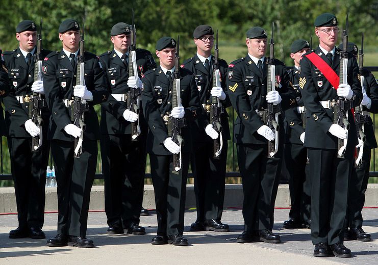 PPCLI memorial unveiled | Edmonton Sun