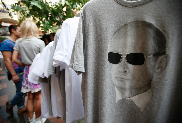 Putin T-shirts for sale in Russia | Toronto Sun