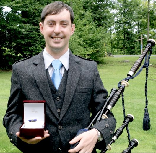 Sarnia native wins prestigious bagpiping award | The Sarnia Observer