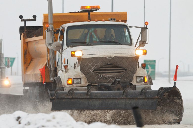 'Alarming' number of Alberta drivers risking lives overtaking snow ...