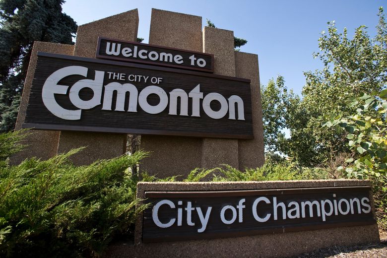 Welcome signs ‘should just say Edmonton’: Mayor Iveson | Edmonton Sun