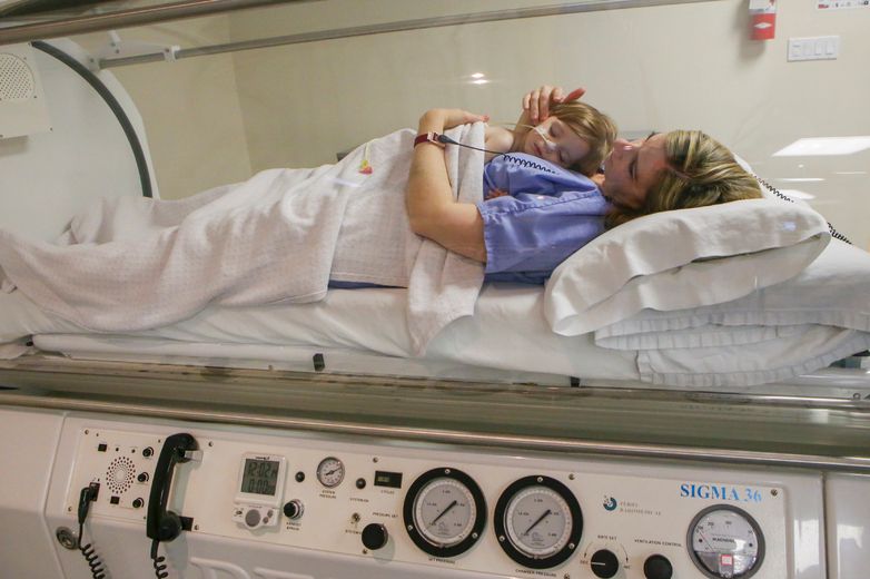 Hyperbaric chamber can help some conditions | Toronto Sun