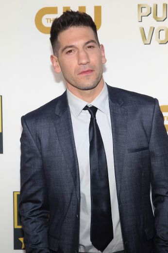 'Walking Dead''s Jon Bernthal praises Brad Pitt's grit in 'Fury ...