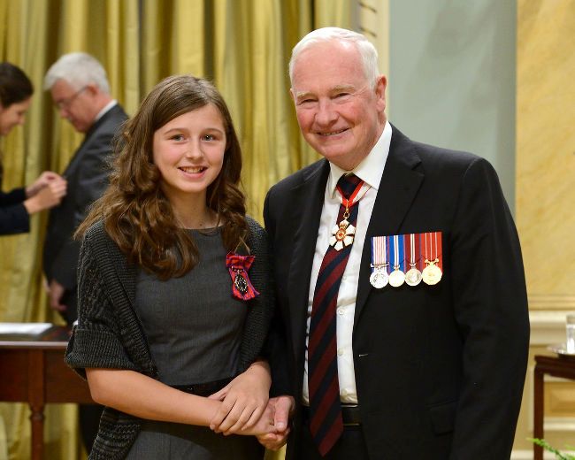 Bravery medal for little girl who saved sister, 3 | Toronto Sun