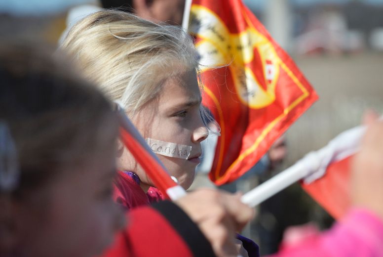 Hundreds line highway to pay respect to fallen soldier | Toronto Sun
