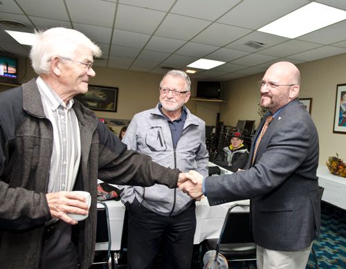 Peter Politis stays on as mayor, newcomer tops polls for council ...