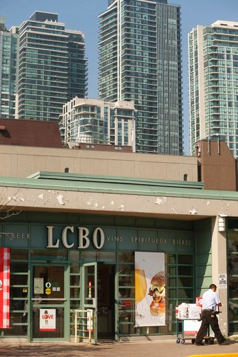 Union claims LCBO 'discriminates against its own employees' | Toronto Sun