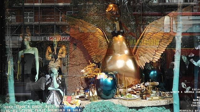 World's 5 best festive window displays | Toronto Sun