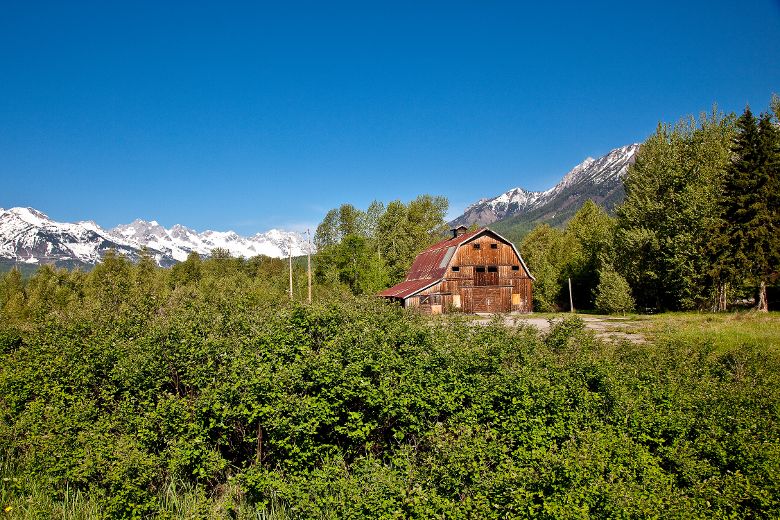 Montane celebrates successful launch | Edmonton Sun