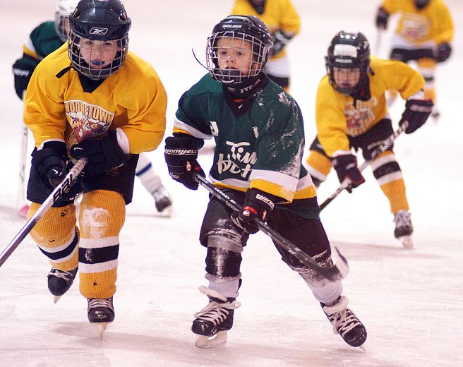 Mooretown minor hockey celebrates change to Jr. Flags Saturday night ...