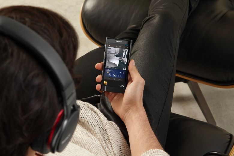 Sony takes wraps off US$1,200 Walkman | Toronto Sun