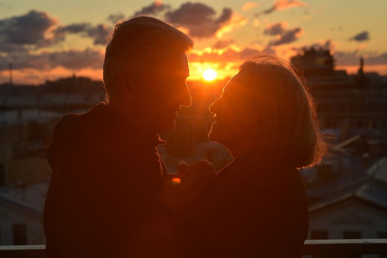 Mrs. Robinson ponders future of down-low relationship | Toronto Sun